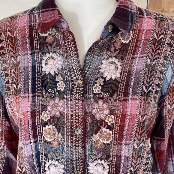 Johnny Was | Tops | Johnny Was Cosette Fitted Shirt | Poshmark